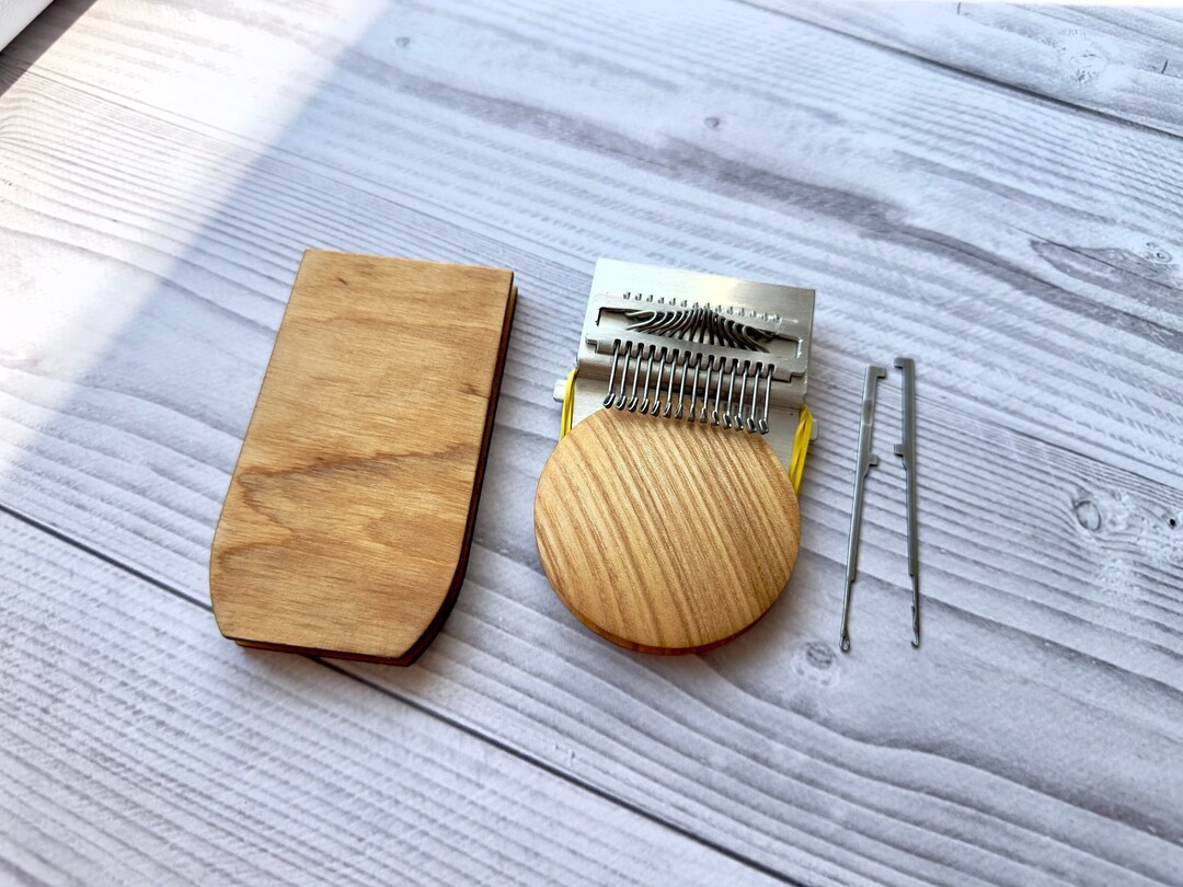 Speedweve Darning Kit 14 Hooks With Wooden Disc and Rectangular ...