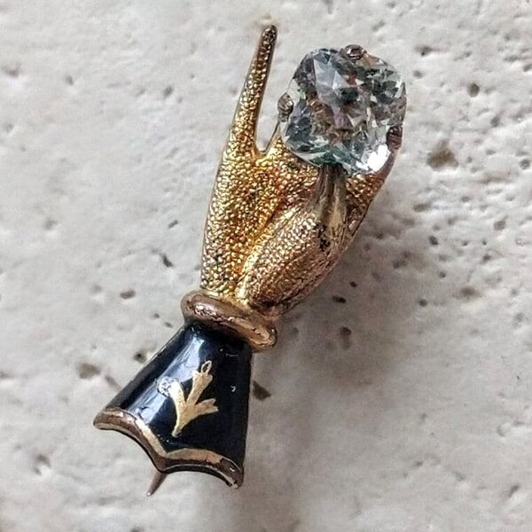 Victorian Hand Pendant - Etsy