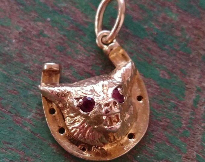 Vintage 9ct Gold Ruby Eye Fox Charm, Vintage 9ct Gold Fox and Horseshoe ...
