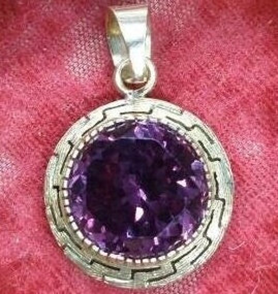 Vintage 14k Gold Purple Color Change Sapphire Greek Key Pendant ...