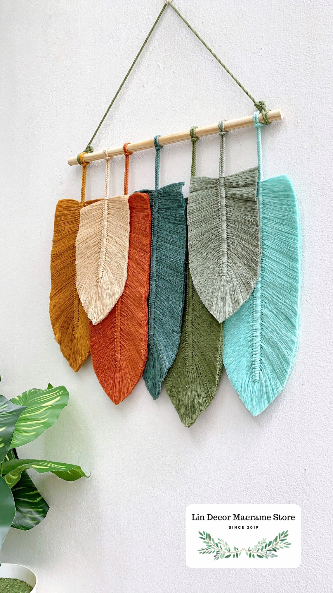 Feather Macrame Wall Hanging Boho Home Decor Above the Bed - Etsy