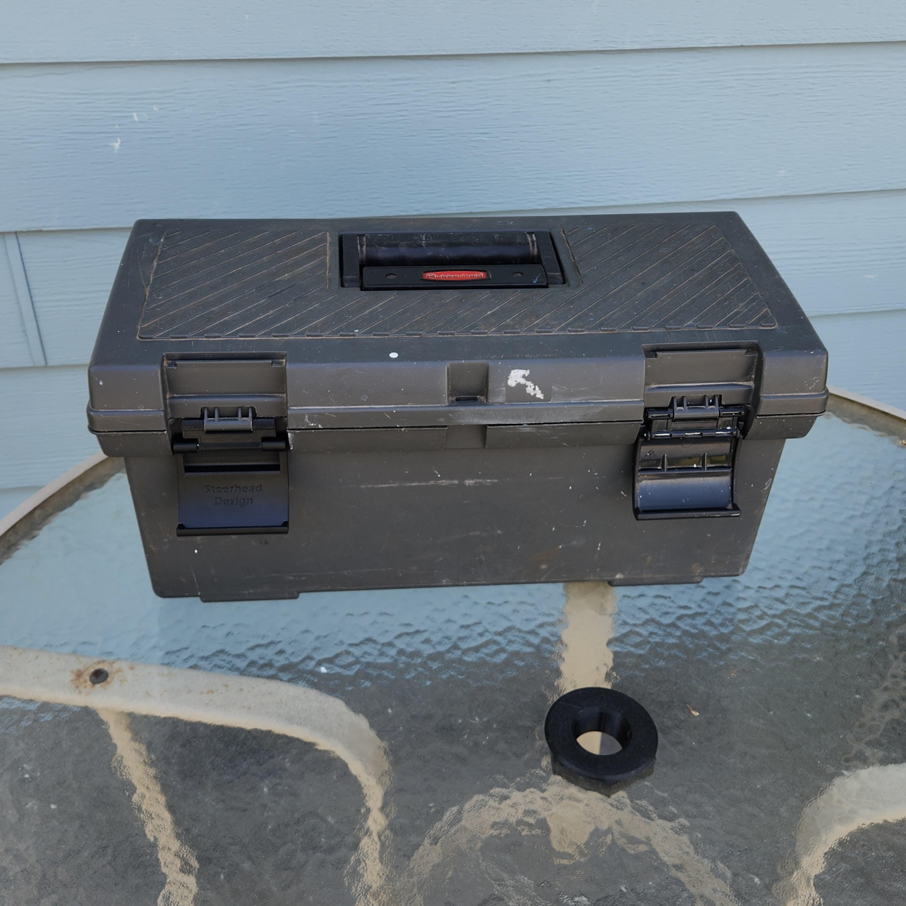 Replacement Latch for 1990's Rubbermaid Toolboxes, Keepers Totelocker ...
