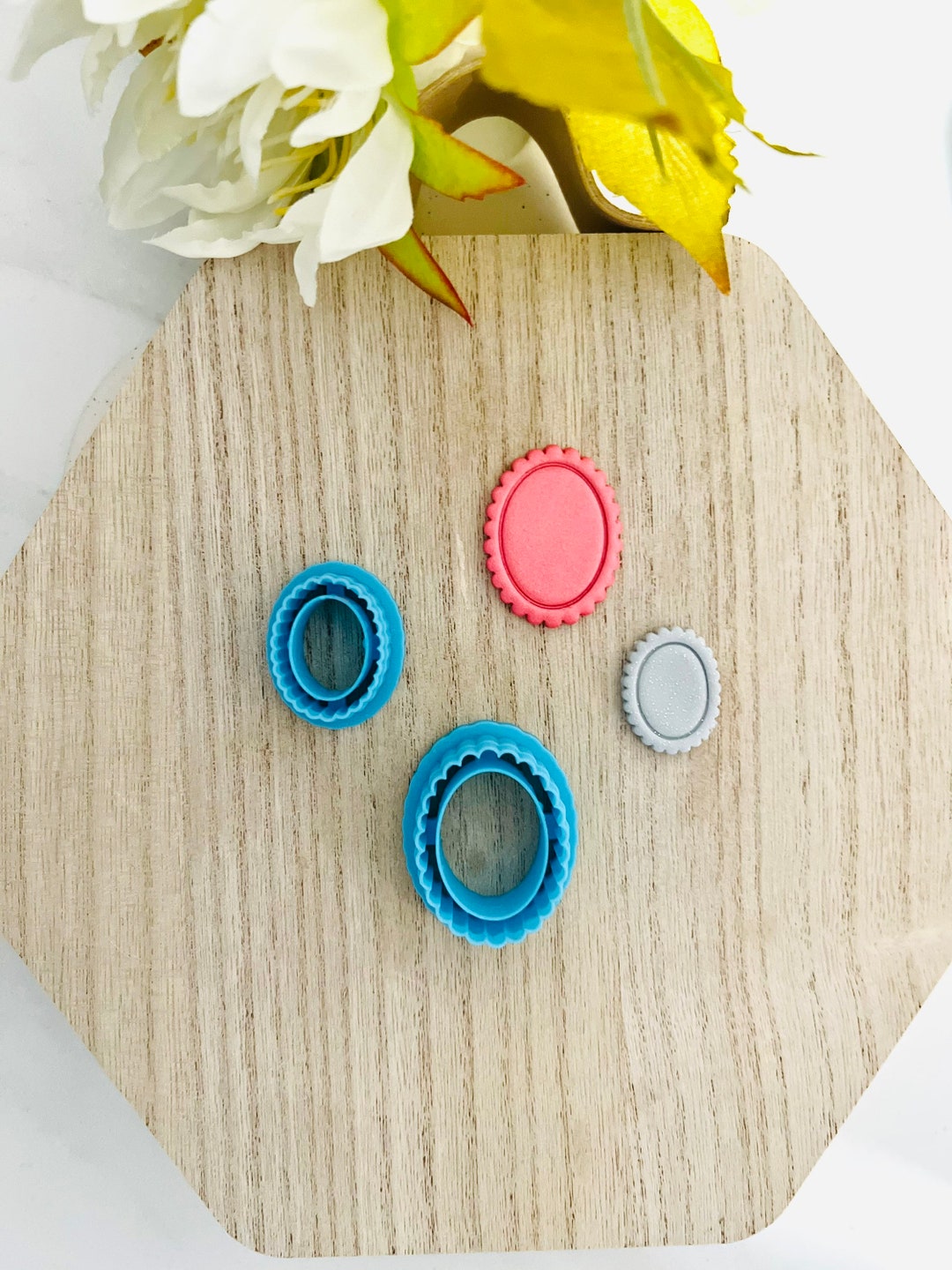 Oval With Scalloped Edge Cutter | Oval Cutter | Clay Cutter | Frame ...