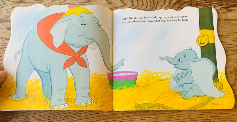A Golden Super Shape Book Walt Disney’s Dumbo Softcover Vintage 70s ...