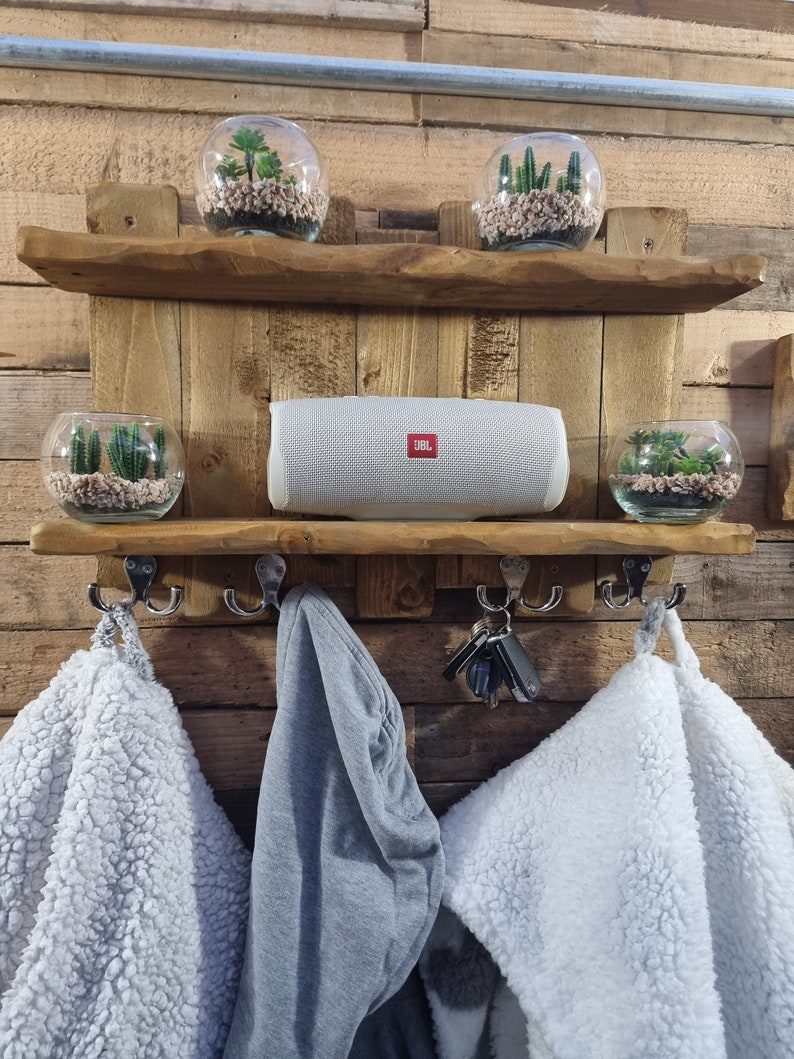 7 Pane (RH) Hot Tub Robe Hanger Hand Made Wooden Rustic Hot Tub Robe ...