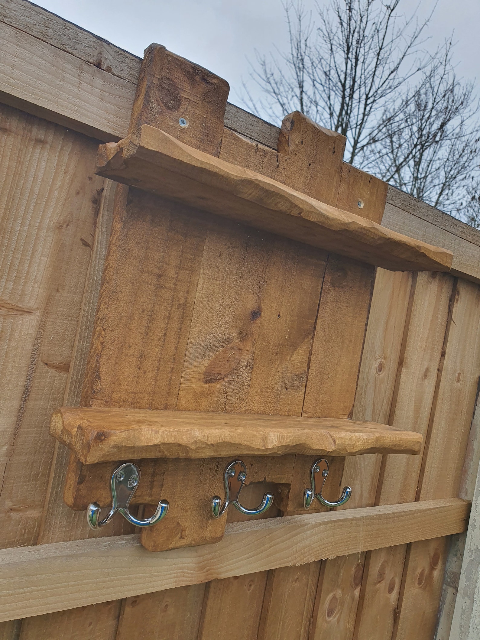 4 Pane RH Hot Tub Robe Towel Hanger Shelf - Etsy UK