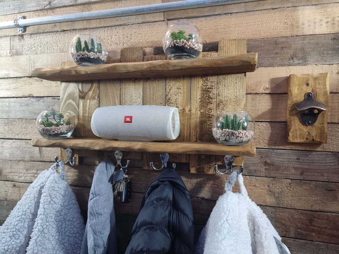 8 Pane (RH) Hot Tub Robe Hanger Hand Made Rustic Wooden Hot Tub Robe ...