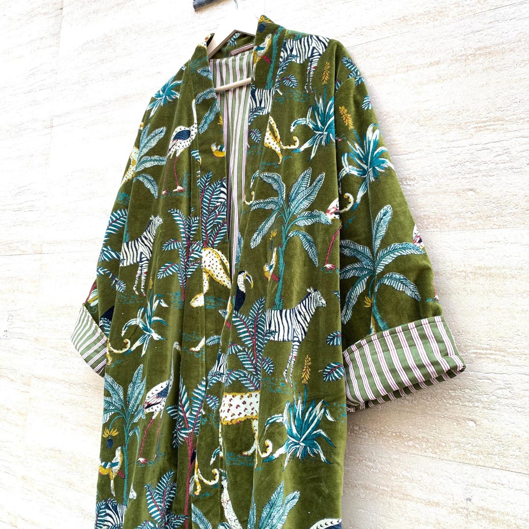 Green Jungle Print Velvet Kimono Robes, Morning Tea Velvet Coat ...