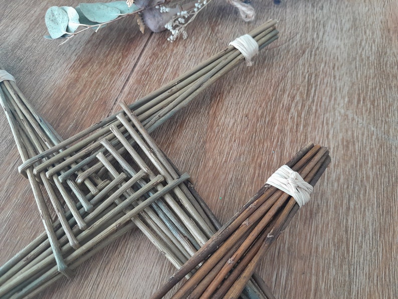 Willow St Brigid Cross - Etsy