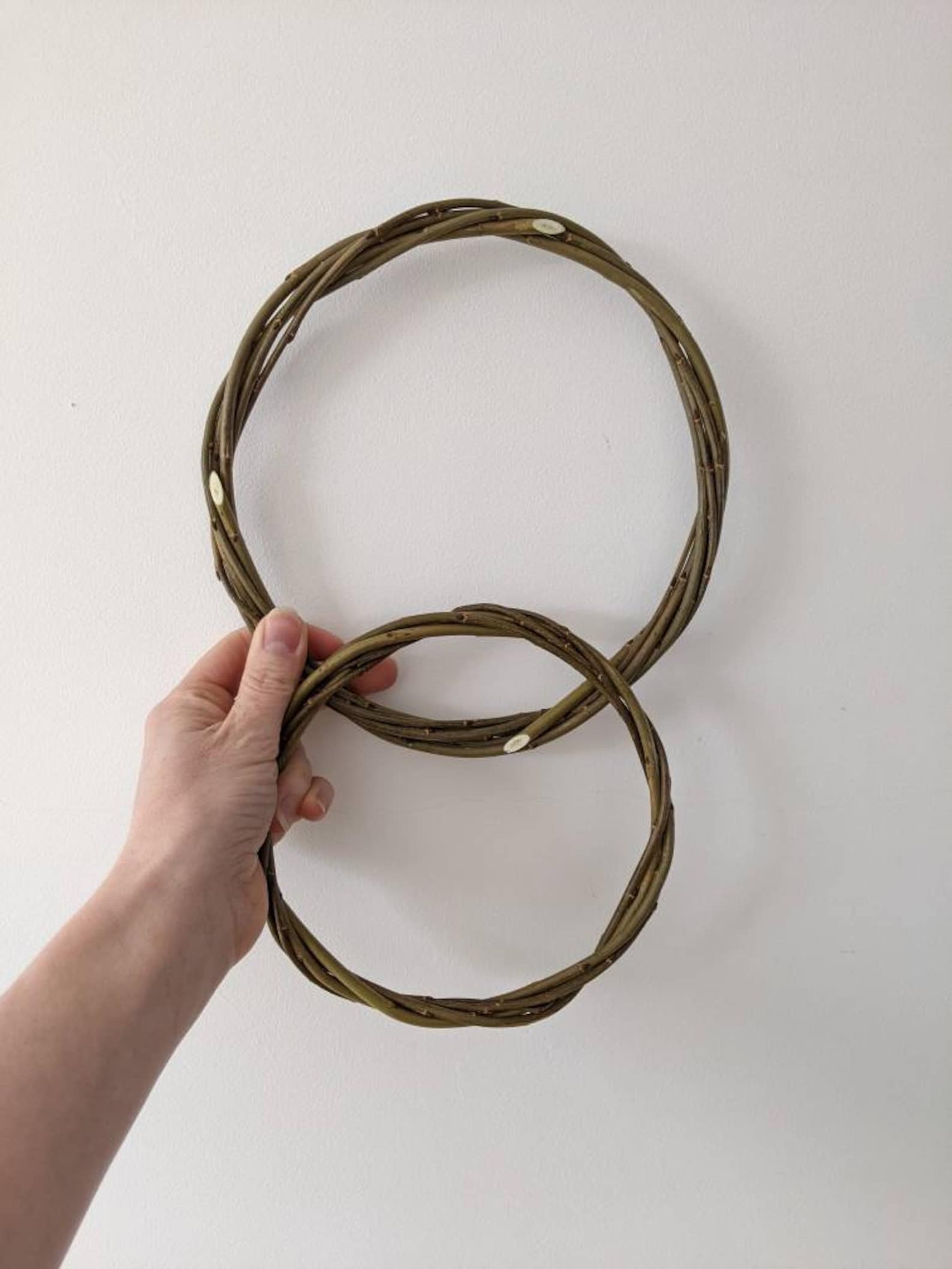 Thin Willow Wreath Base. Simple Plain Willow Hoop in Various Sizes ...