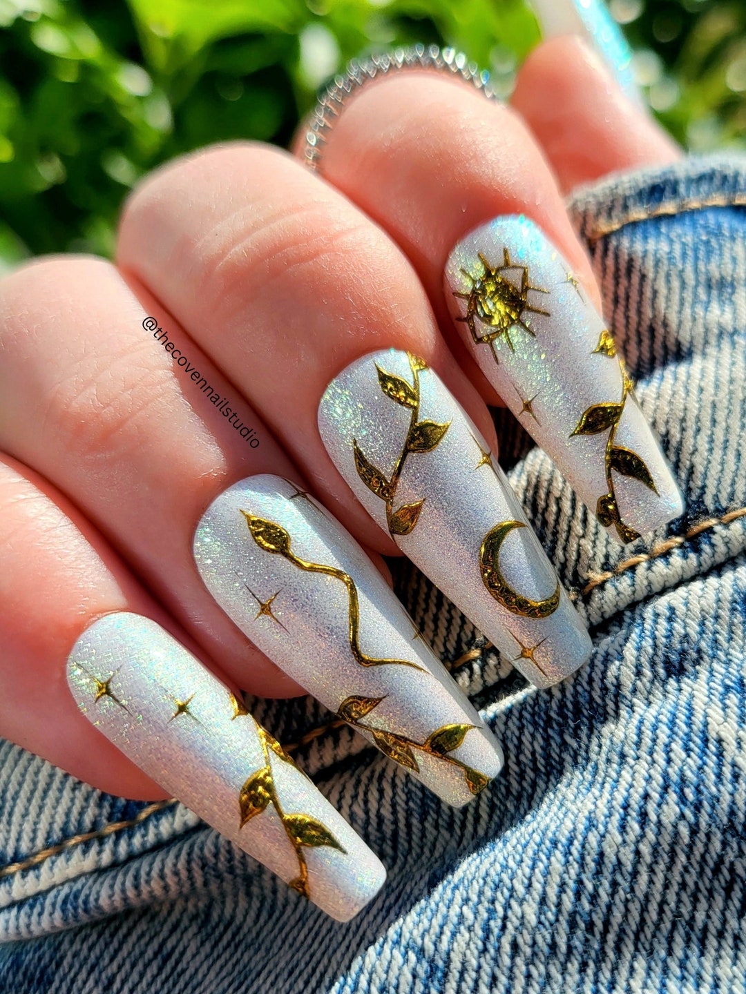WHITE WITCH Press on Nails White Pearl Chrome Snake Stars - Etsy