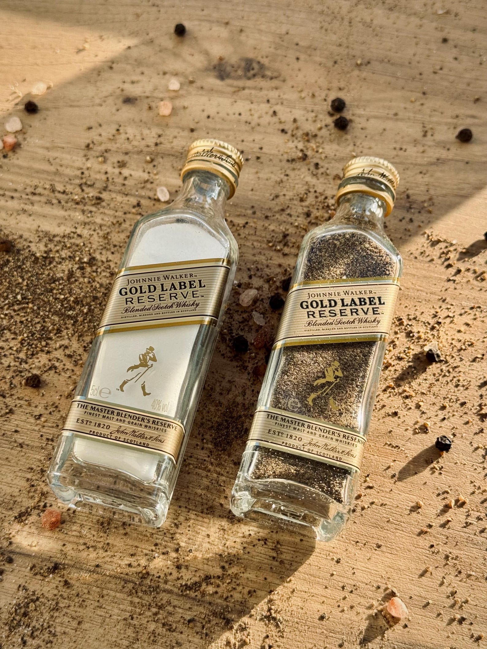 Novelty Mini Johnnie Walker Salt and Pepper Shakers Gift Set - Mini 5cl ...
