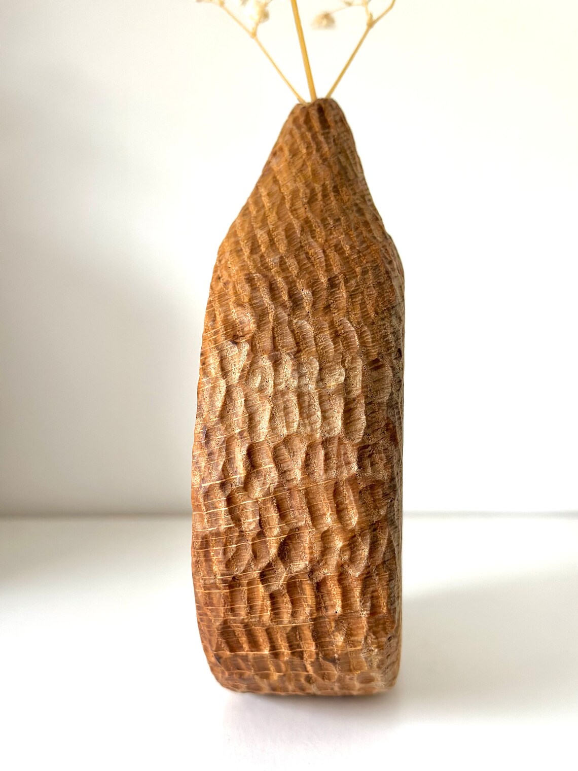 Light Oak Carved Vase Aesthetic Hand-carved, Perfect for Dried Flowers ...