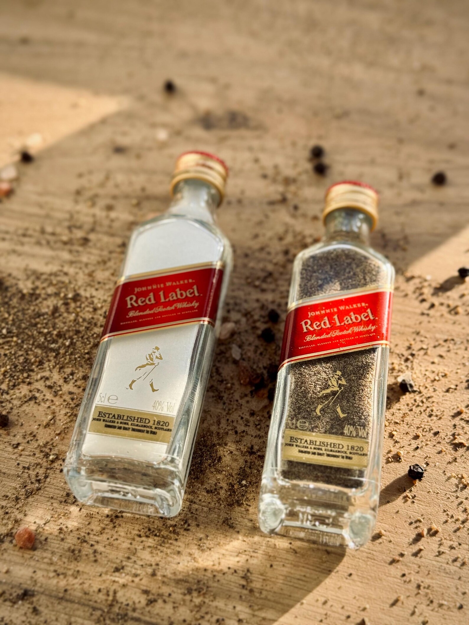 Novelty Mini Johnnie Walker Salt and Pepper Shakers Gift Set - Mini 5cl ...