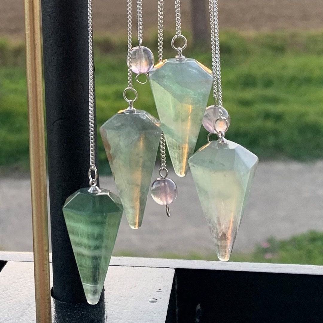 Fluorite Divination Pendulum, Crystal, Dowsing, Pendulum, Divinatory ...