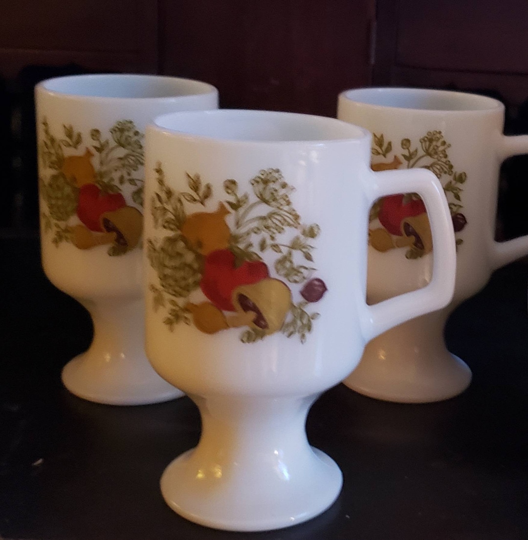 Vintage Corning Ware Spice of Life White Milk Glass Pedestal Coffee Tea ...