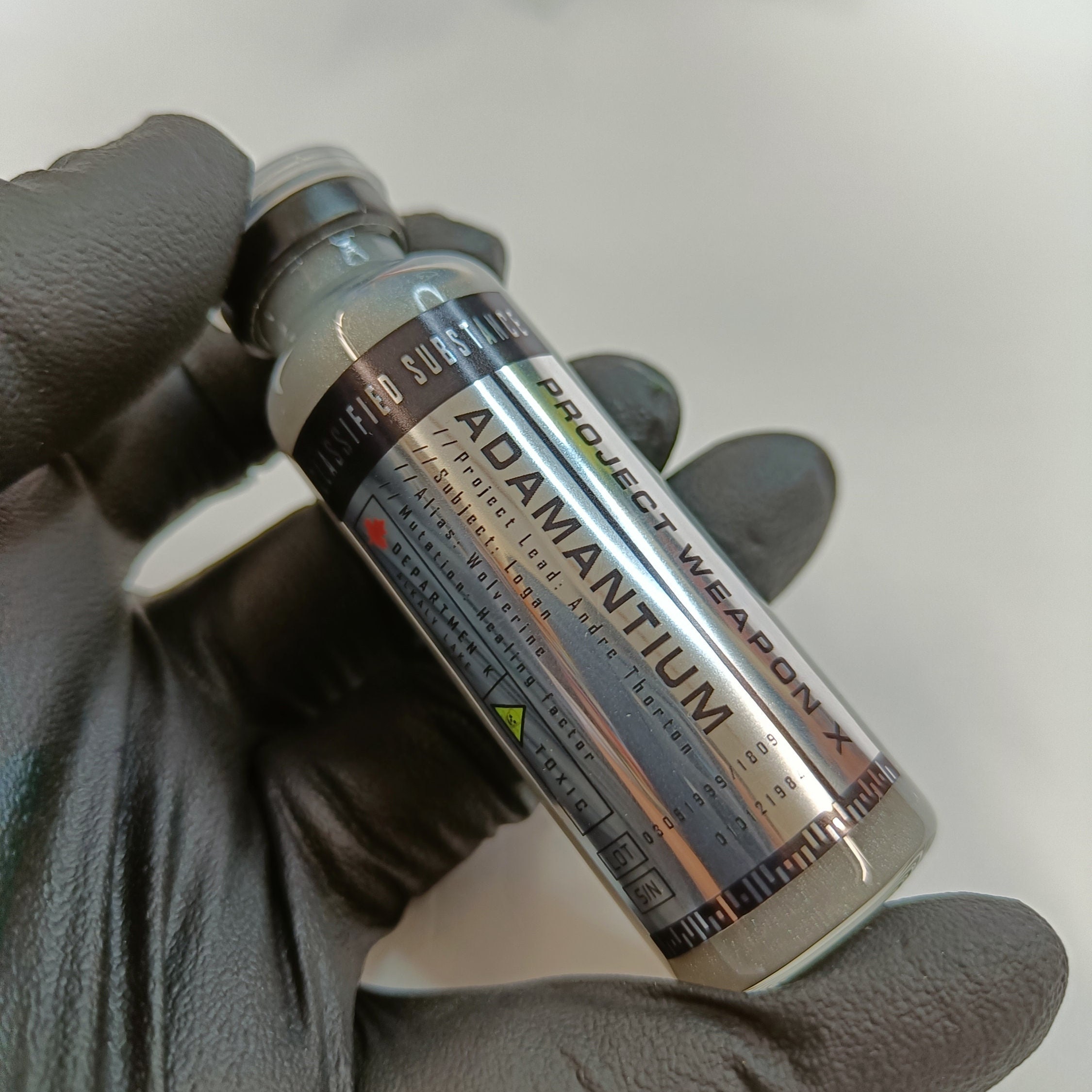 X-men Adamantium Vial Prop / Wolverine / Striker / Alkaly / X-23 ...