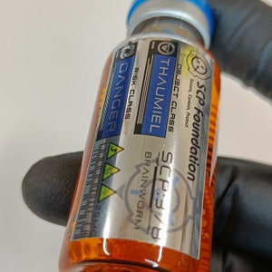 SCP-378 Brainworm / Cosplay / SCP / Horror / Clase De Objeto: THAUMIEL ...