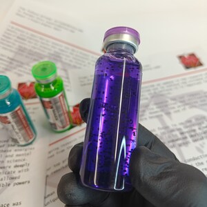 Final Fantasy VII Pack of 4 Vials -mako- Jenova Cells - Project S ...