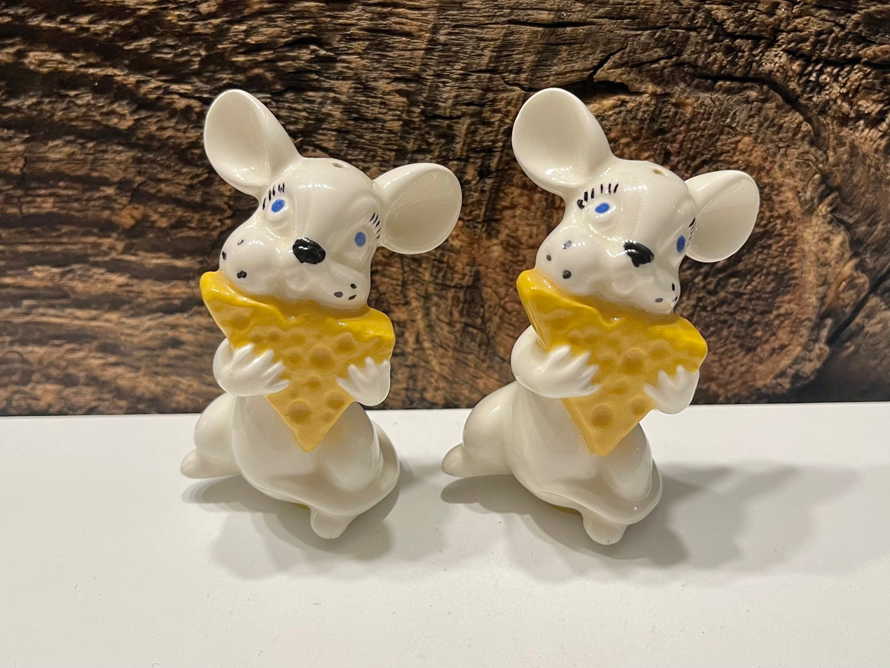 Vintage Atlantic Mold Mice Nibbling Cheese Shakers Vintage | Etsy