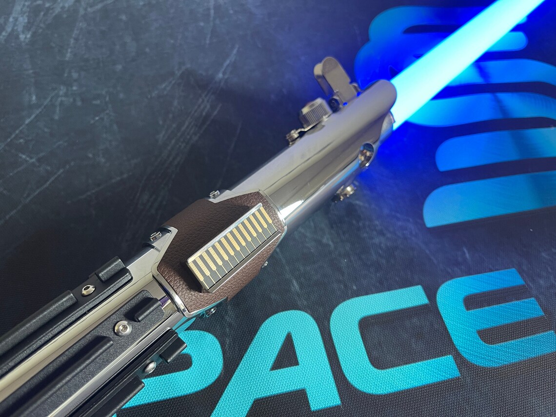 Rey's EP9 Graflex Star Wars Neopixel Lightsaber Xenopixel - Etsy Canada