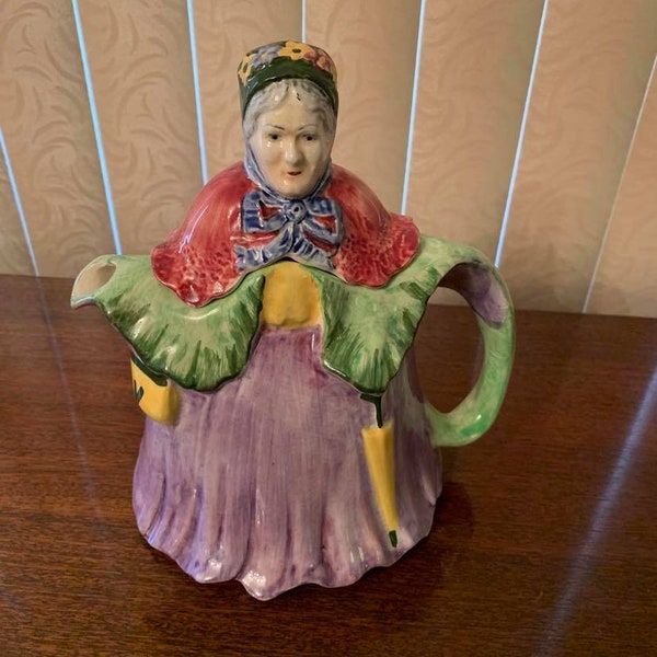 Old Lady Teapot - Etsy