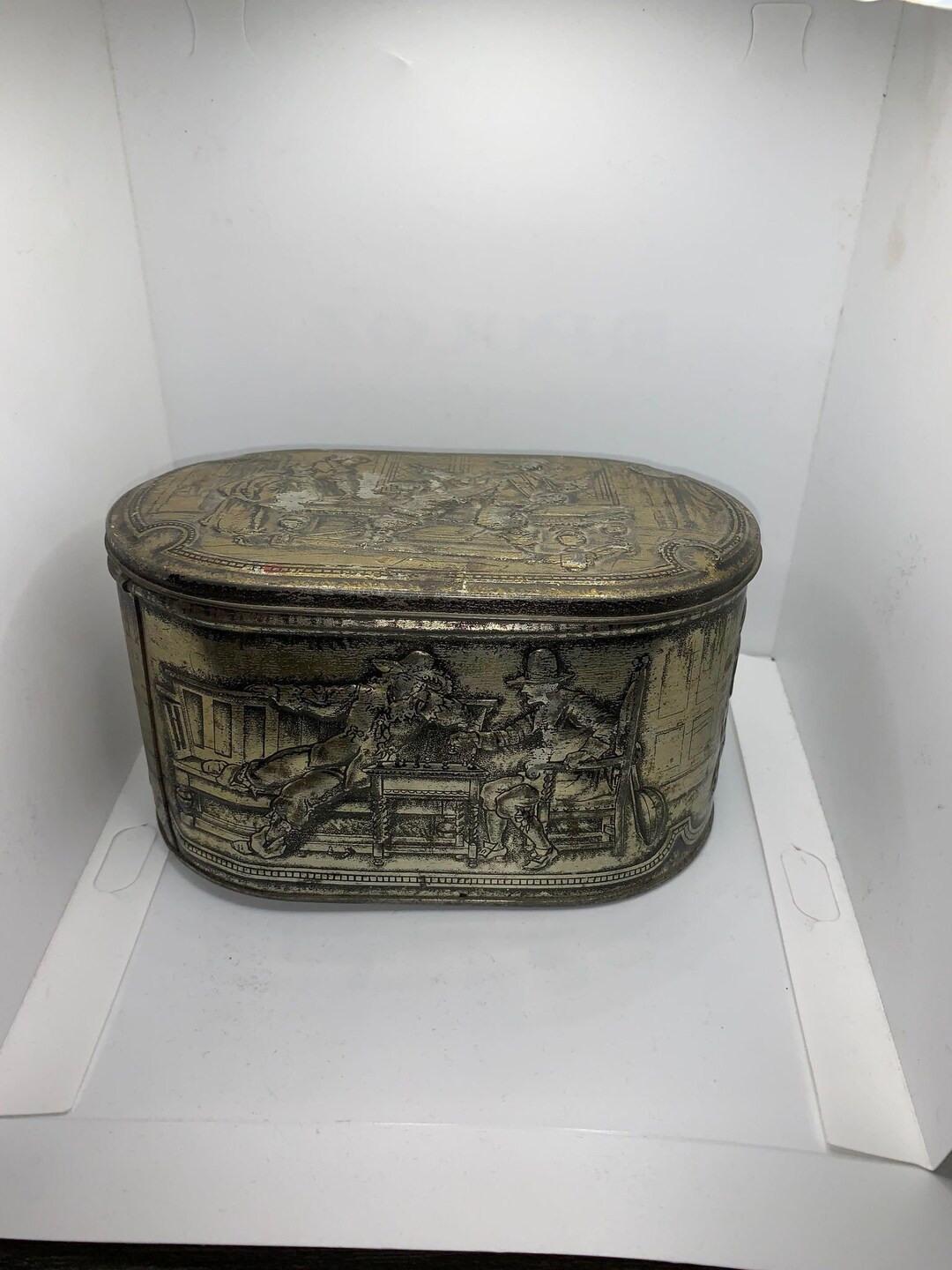 Medieval Scene - Oval Tin - Collectable - Etsy