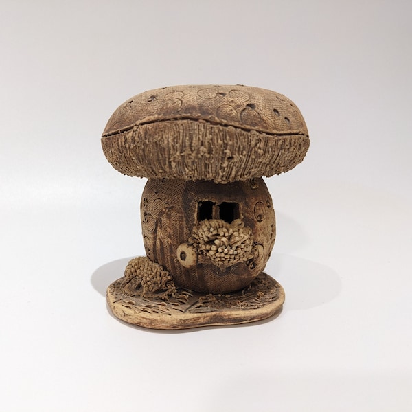Toad House - Etsy