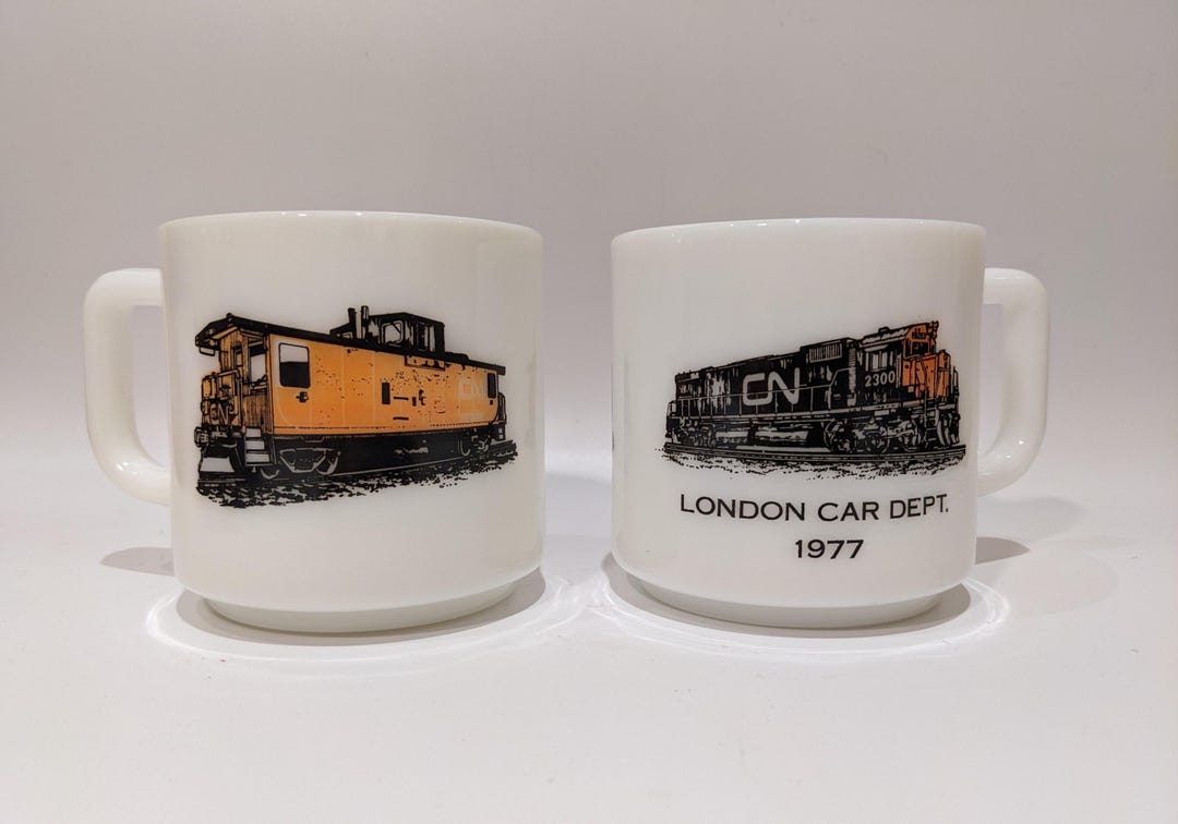 Vintage 1977 Large CN Rail Milk Glass Coffee Tea Mugs pair of 2 London ...