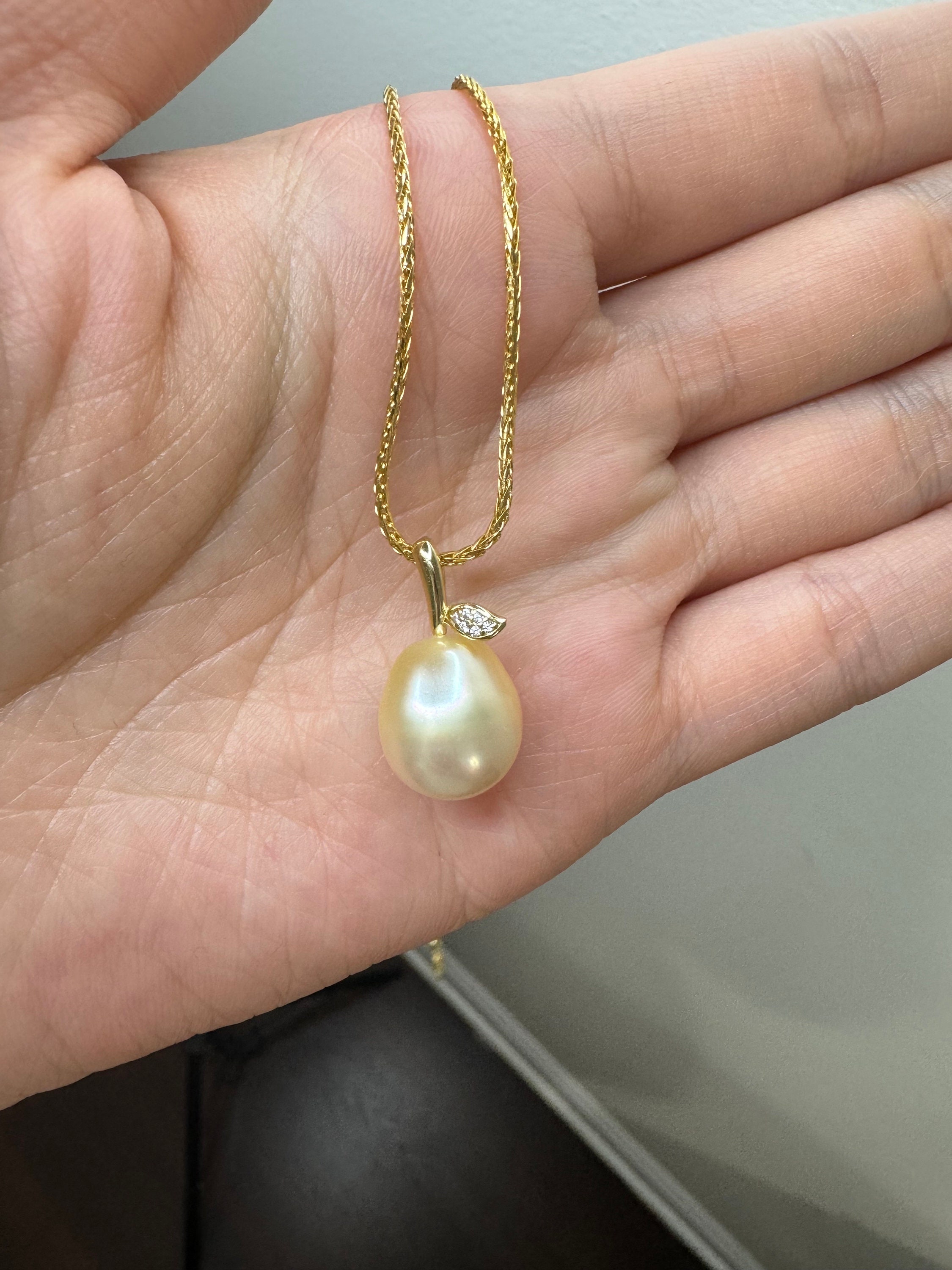 Natural South Sea Baraque Gold Pearl Fruit Design Pearl Pendant High ...