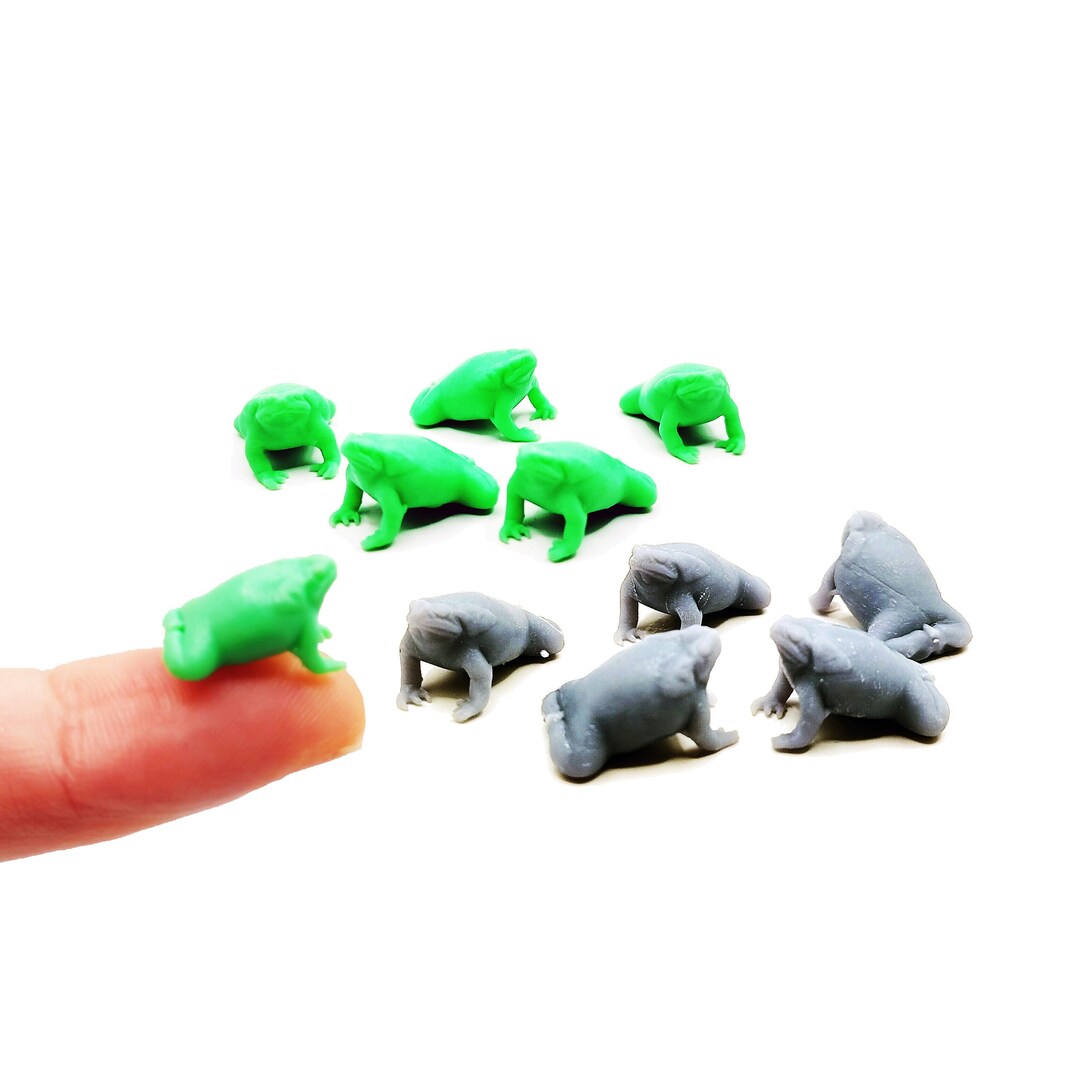 Miniature Toads - 1:12 Scale Miniature Size for Witch Diorama ...
