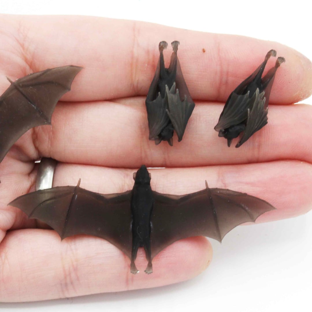 Miniature Bat - 1:12 Scale Bats for Dollhouse Diorama Small Animal Art ...