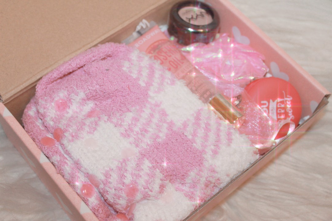 Pretty Girl Pack affordable Christmas Gift, Teen Girl, Gift Box for Her ...