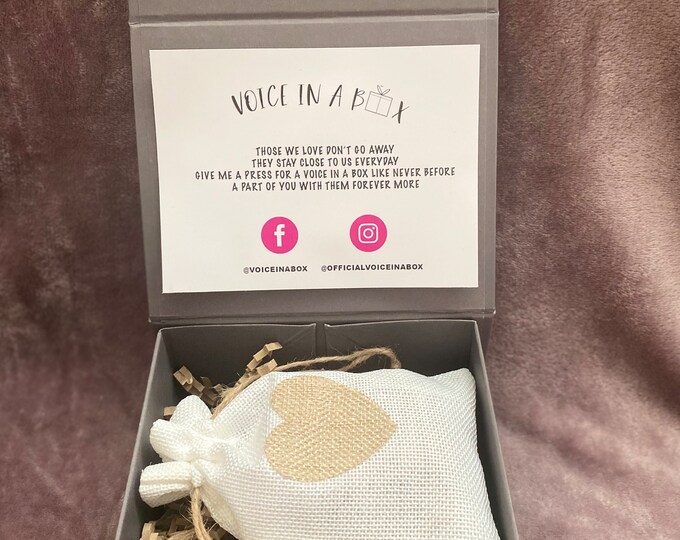 Your Own Voice Recording QR Code Book Locket Necklace for - Etsy Canada