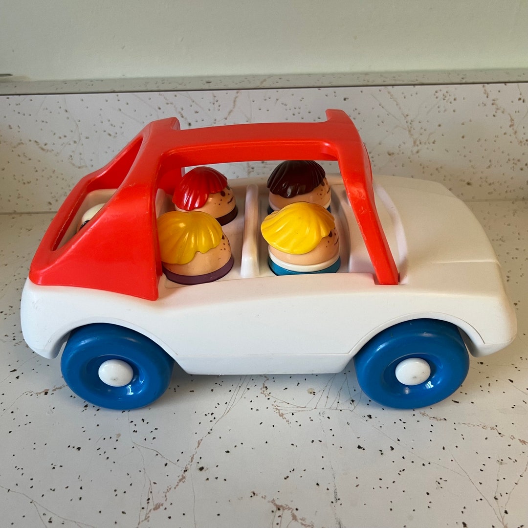 Little Tikes Toddle Tots White Family Car With 3 People and a Dog ...