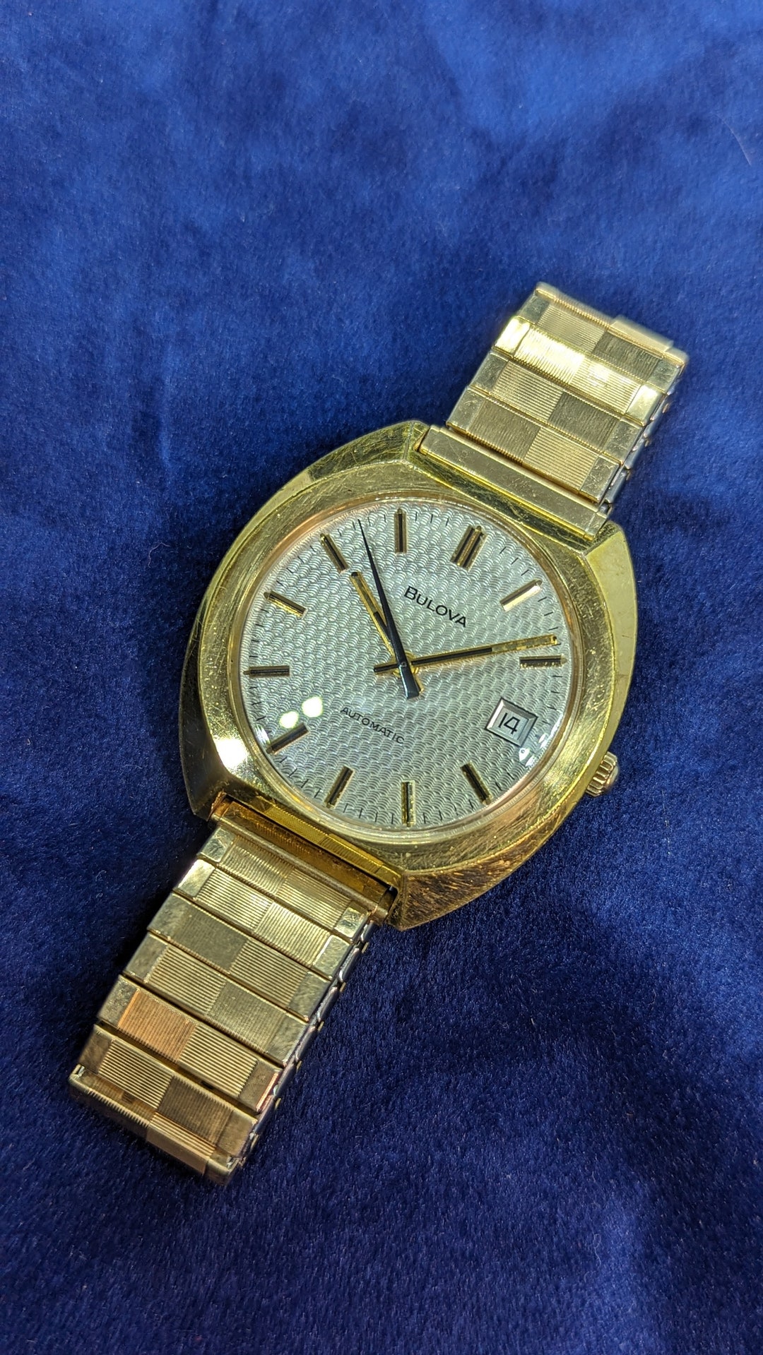 Vintage Incredible Guilloche Dial 1977 Bulova Automatic Men's Watch ...