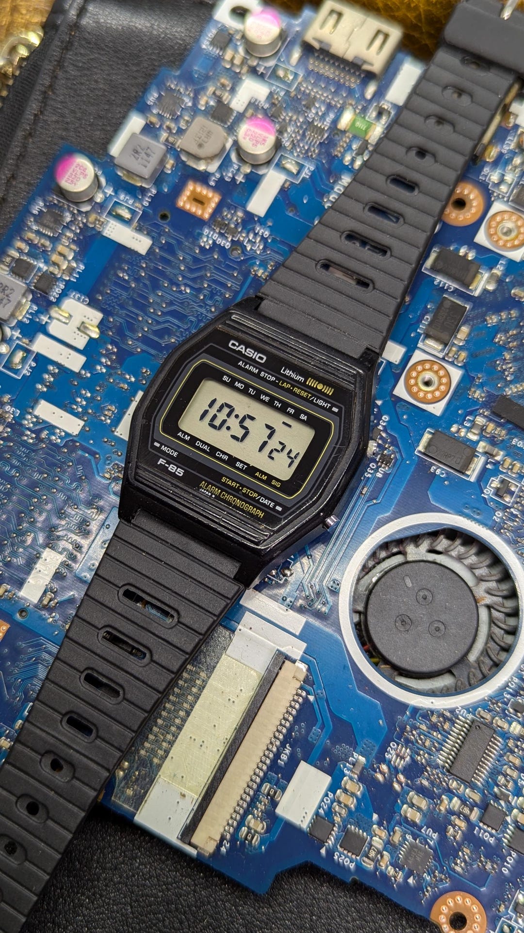 Rare Vintage Original 1981 Casio F-85 Digital Men's Watch Working W ...