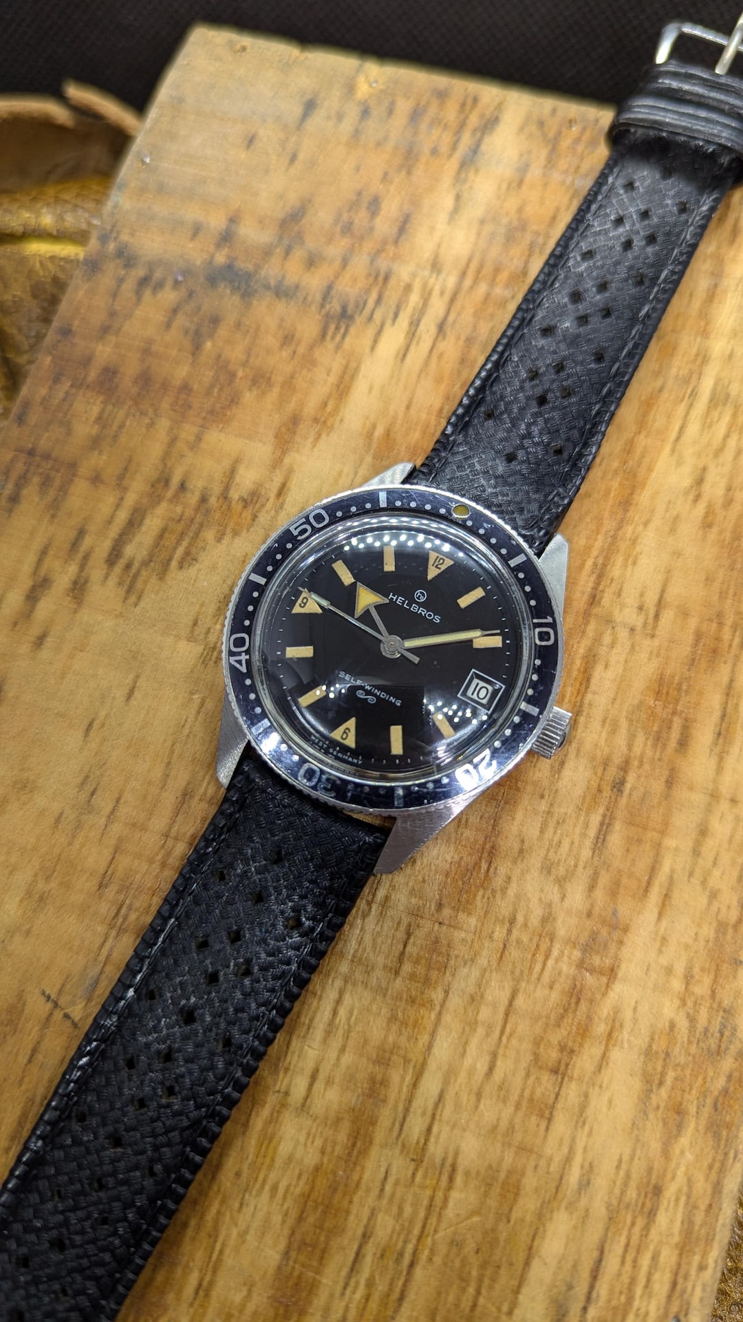 Excellent Vintage 1960s Jumbo Men's Helbros Diver Watch All Stainless ...
