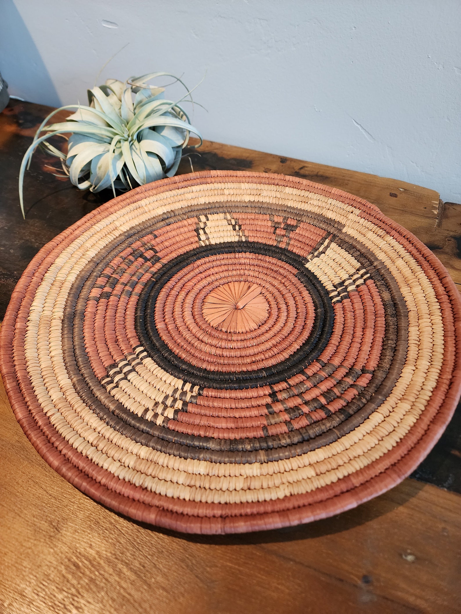 Round African Grass Straw Decorative Mat, Wall Decor - Etsy