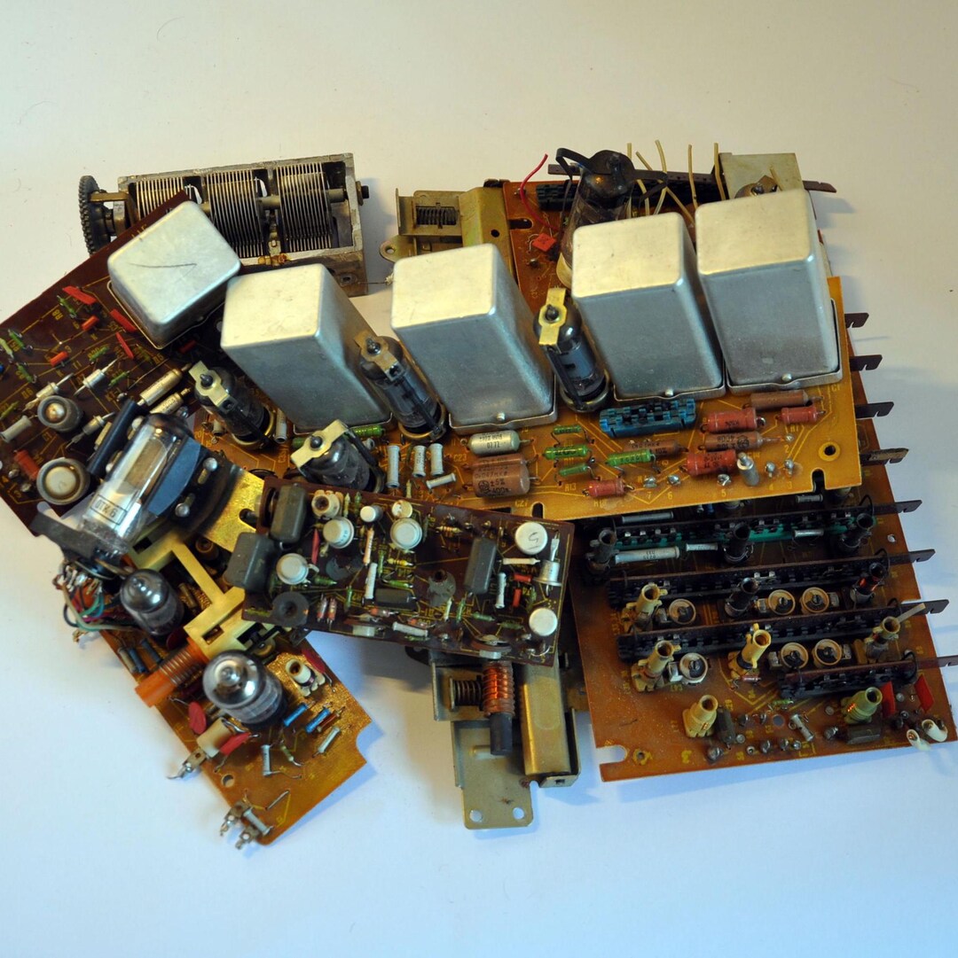 Set of 8 Recycled Vintage Electronic Circuit Boards – Upcycled Tech for ...
