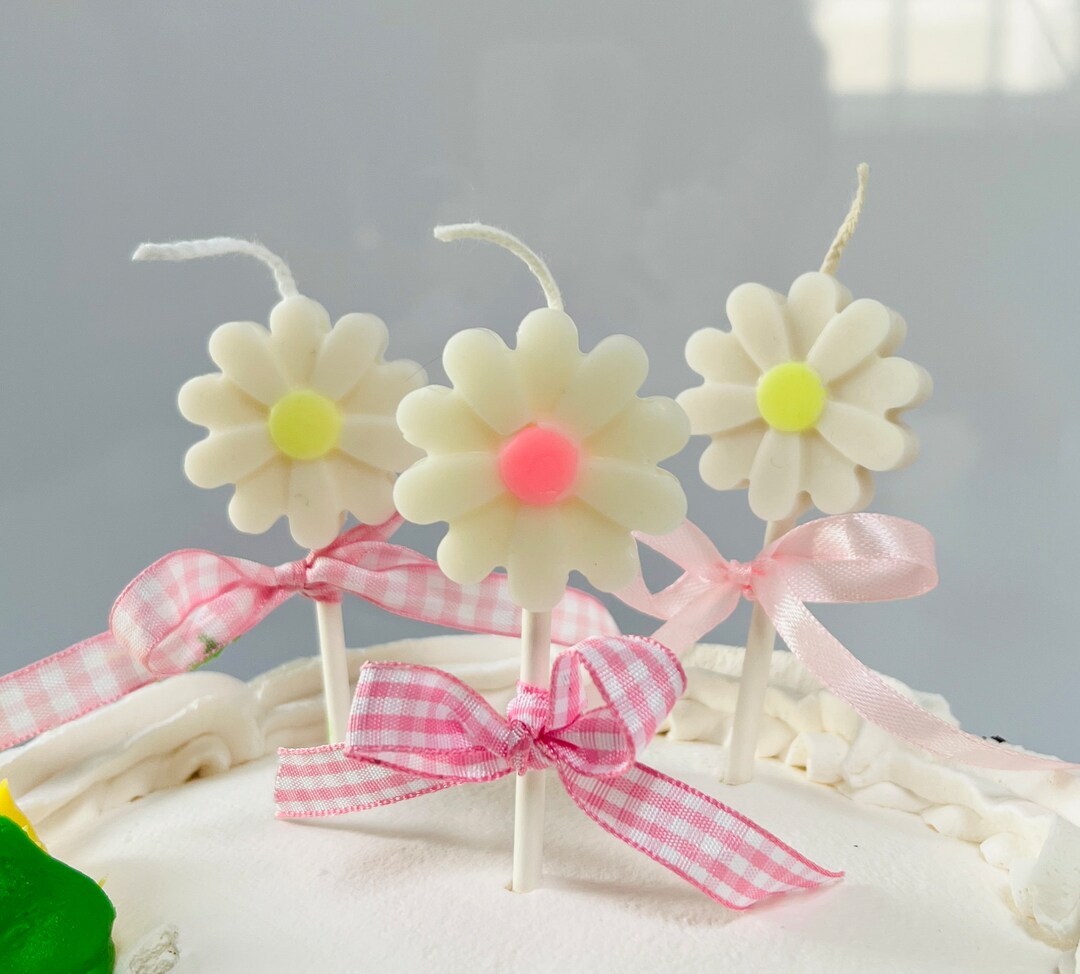Daisy Cake Candles/set of 6/flower Candles, Birthday Candles, Cake ...