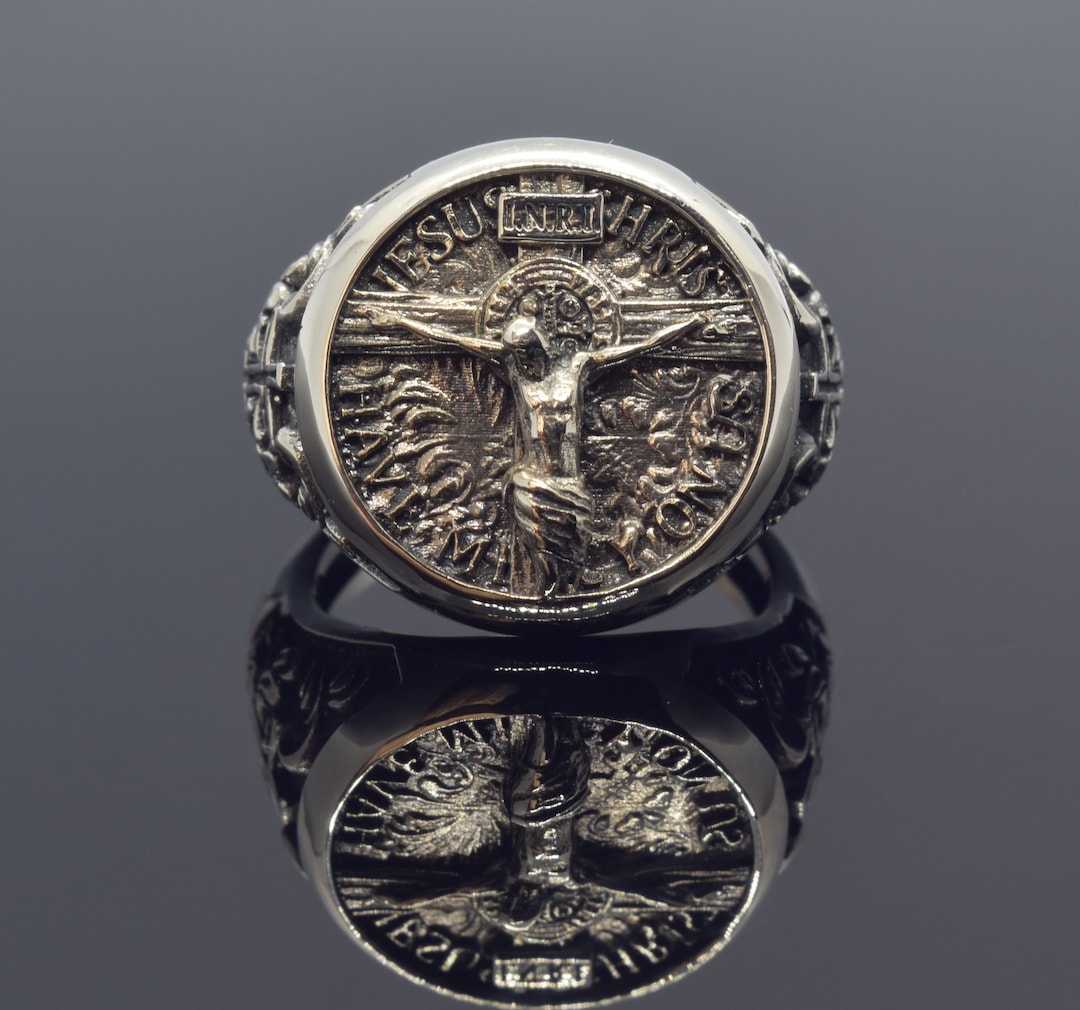 Silver Crucifix Men Signet Ring, Religious Jesus Ring for Men, Jesus ...