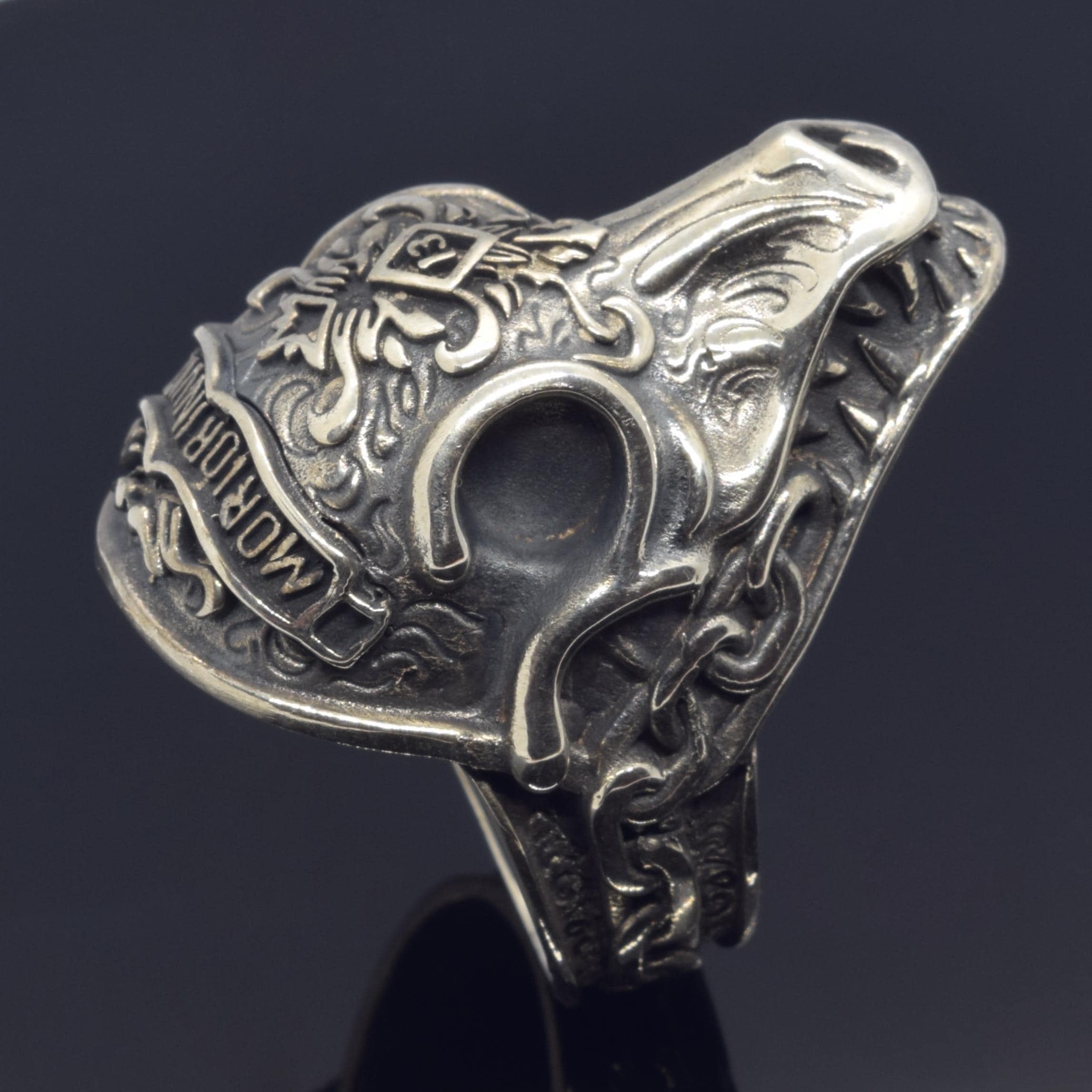 Massive Morior Invictus Deacon Mongrels Skull Ring - Sterling Silver ...