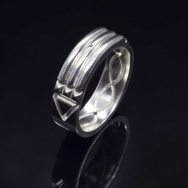 Luxor Ring - Etsy