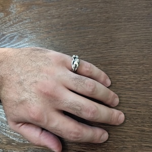 Romantic Couple Embrace Silver Ring, Lovers Kissing Sculptural Handmade ...