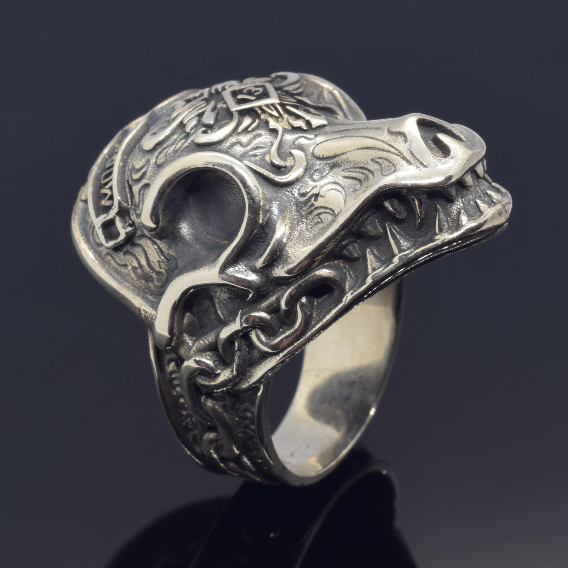 Massive Morior Invictus Deacon Mongrels Skull Ring - Sterling Silver ...