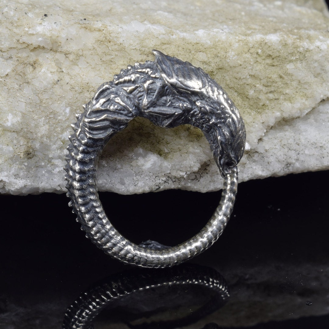 Handcrafted Silver Giger-inspired Alien Newborn Ring Chestburster ...