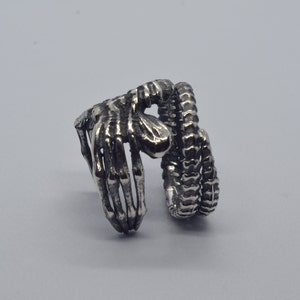 Handcrafted Silver Alien Facehugger Ring - Unique Sci-fi Collector's ...
