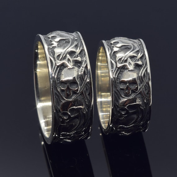Skull Goth Wedding Bands Sterling Silver Goth Promise Ring Gothic Couple Rings His and Hers Rings Etsy