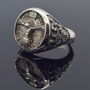 Silver Crucifix Men Signet Ring, Religious Jesus Ring for Men, Jesus ...